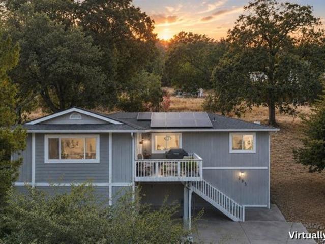 253 Circle Oaks Dr, Napa, CA 94558
