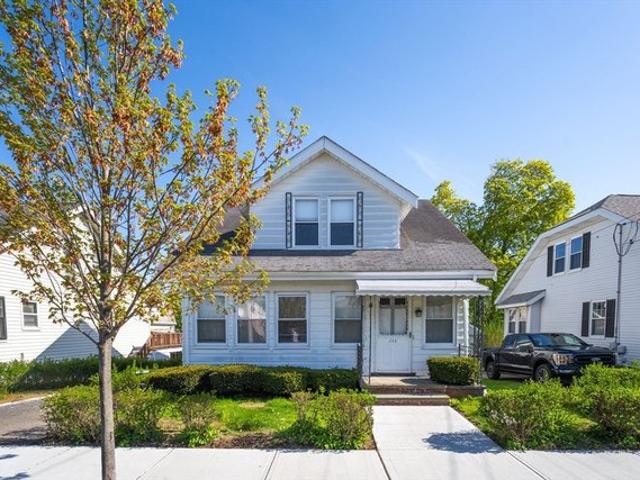 253 Billings St, Quincy, MA 02171