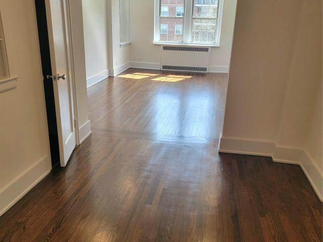 253 Garth Road 2C