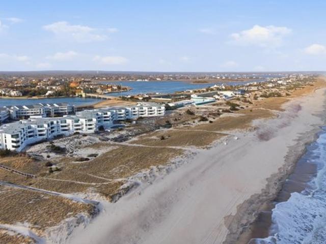 253 Dune Rd Apt 49, Westhampton Beach, NY 11978