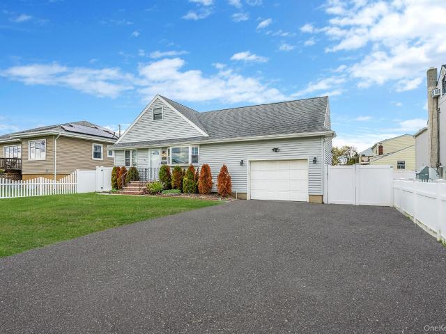 253 E Riviera Drive