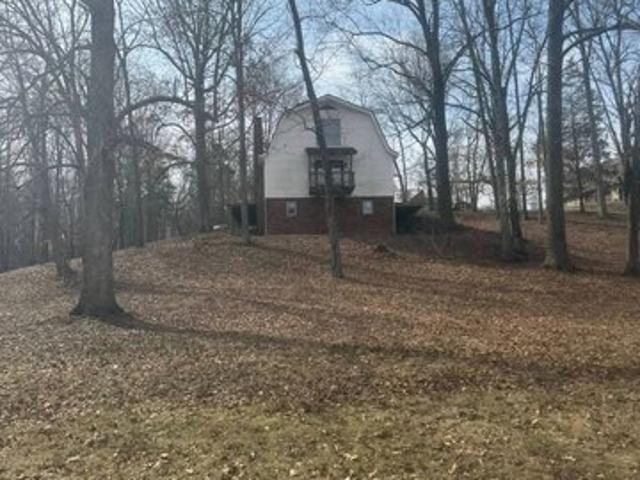 253 Oakwood Dr, Central City, KY 42330