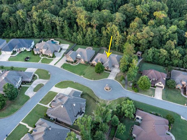 253 Lake Valley Drive