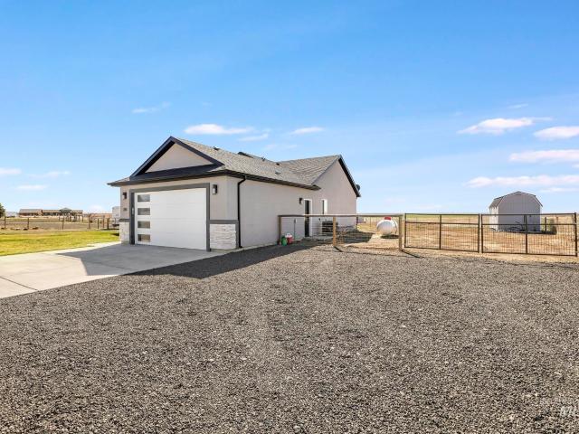 253 Mariposa Cir