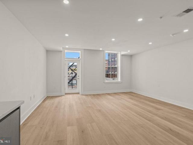 253 N 3Rd Street # 3R
