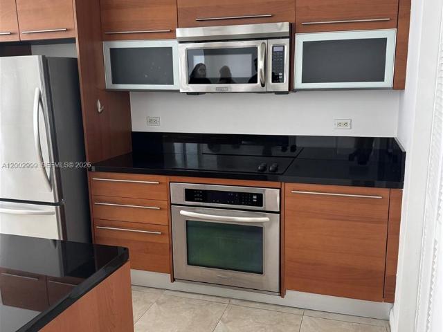 253 NE 2nd St, Unit 1108, Miami, FL 33132 | MLS #A12002