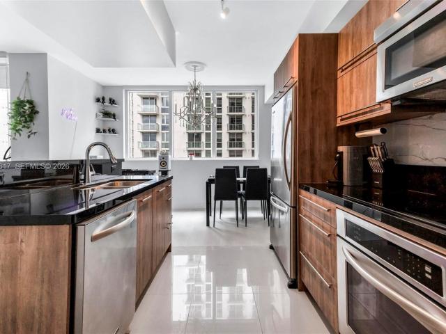 253 NE 2nd St, Unit 1608, Miami, FL 33132 | MLS #A12001 | Compass