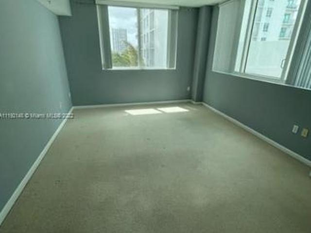 253 NE 2nd St #1202 Miami, FL 33132