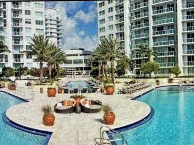 253 NE 2nd St #608, Miami, FL 33132