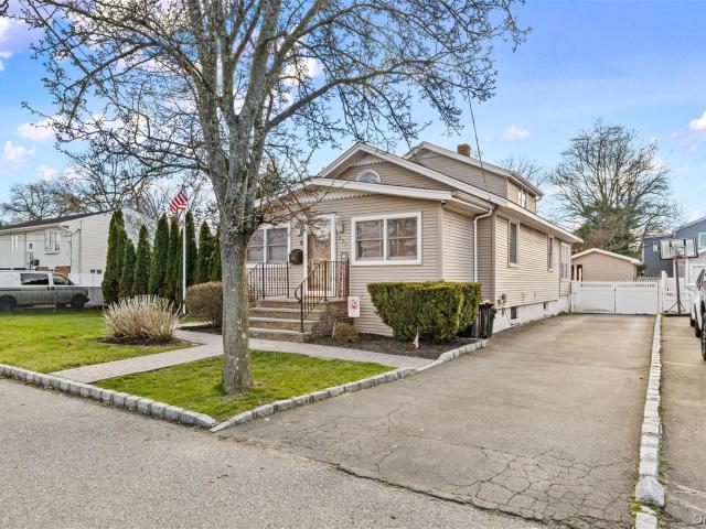 253 S 7th Street