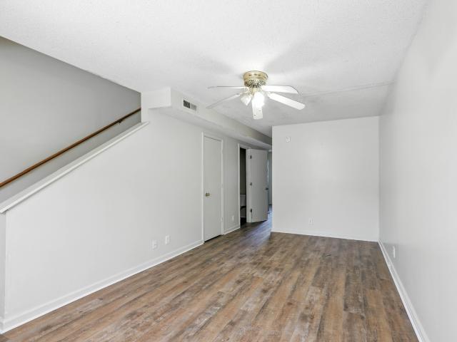253 Stateline Rd