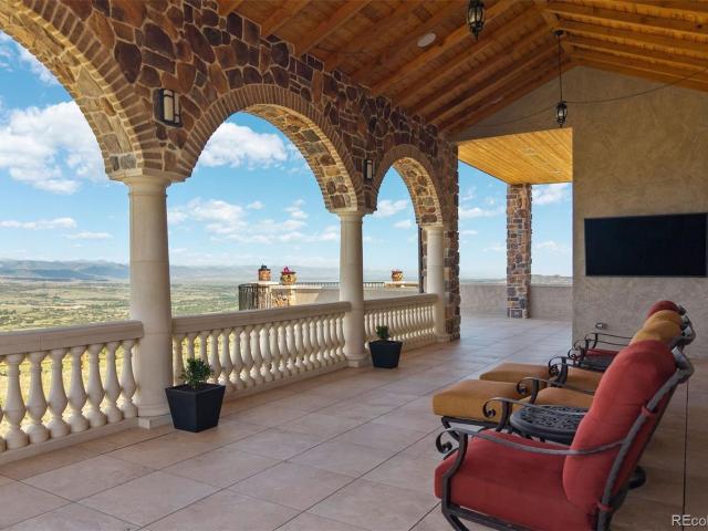 253 Stone Pointe Trail