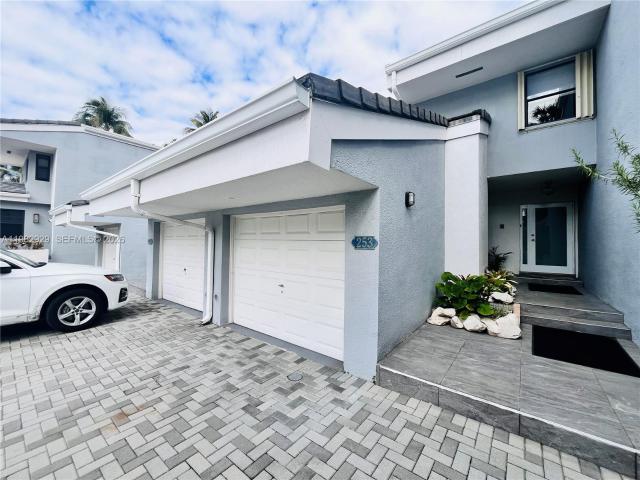 253 Poinciana Island Dr, Unit 603, Sunny Isles Beach, FL 33160 | MLS #A11982 | Compass