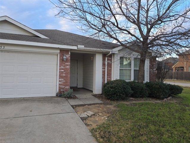 253 Pine Crest Dr, Justin, TX 76247