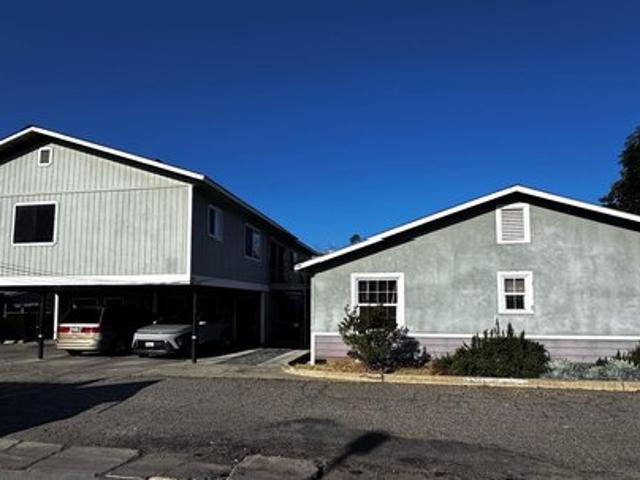 253 W Belleview Ave, Porterville, CA 93257
