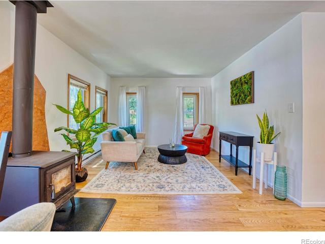 253 W Breed Street
