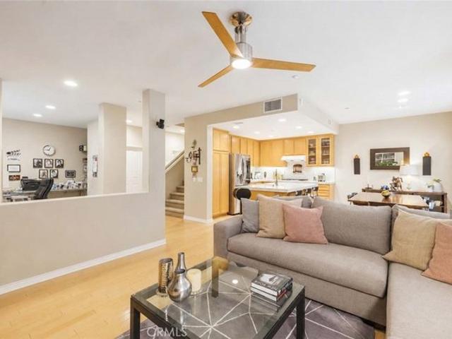 25441 Eagle Ln Unit 140, Valencia, CA 91381