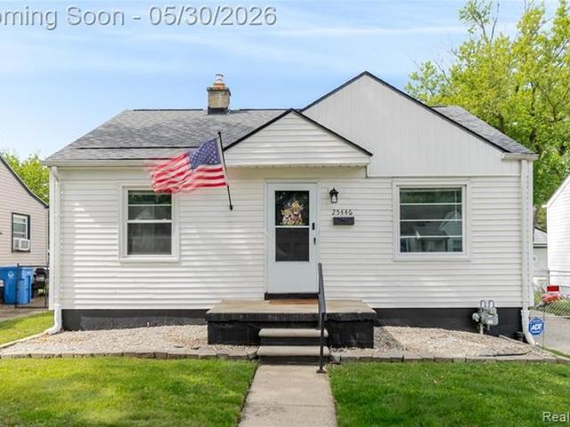 25446 Colgate St, Dearborn Heights, MI 48125
