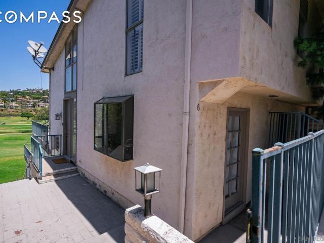 2544 Navarra Dr 6, Carlsbad, CA