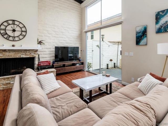 2544 Navarra Dr, Unit 4, Carlsbad, CA 92009 | MLS #260006
