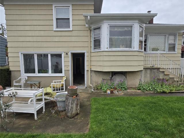 2544 Bayswater Avenue