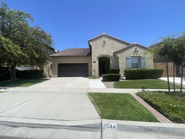 2544 Calderon Dr, Santa Maria, CA 93455