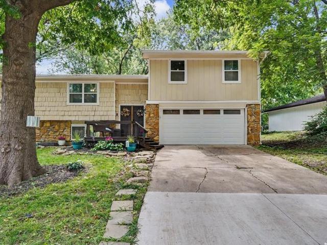 2545 Ousdahl Rd, Lawrence, KS 66046