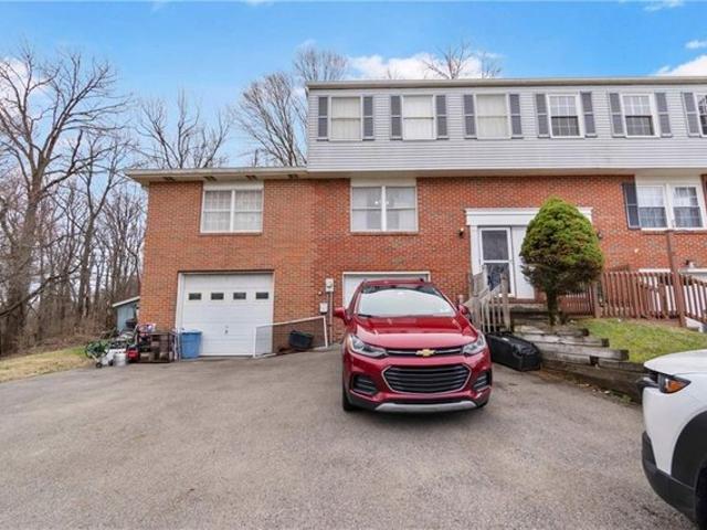2545 Ashwood Ct, Freedom, PA 15042