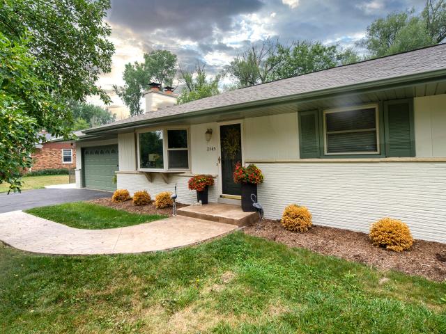 2545 Brookside Ln