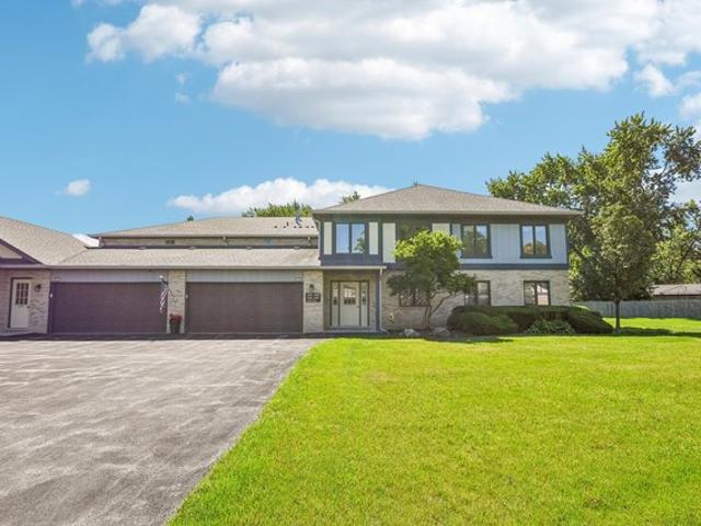 2545 Harbor Dr, Joliet, IL 60431