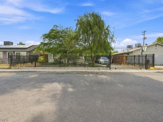 2545 Salt Lake St, North Las Vegas, NV 89030