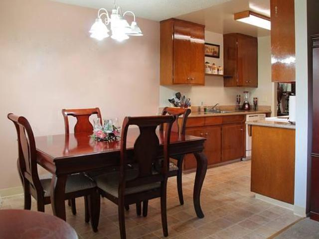 $2545 / 2br 1035ft² 2 bedroom 2 bath apartment in Mountain View 1 month free