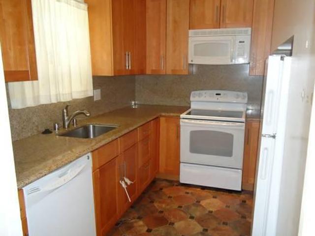$2545 / 3br 1250ft² 1.5bath Charming & Cozy Town Home Apartment