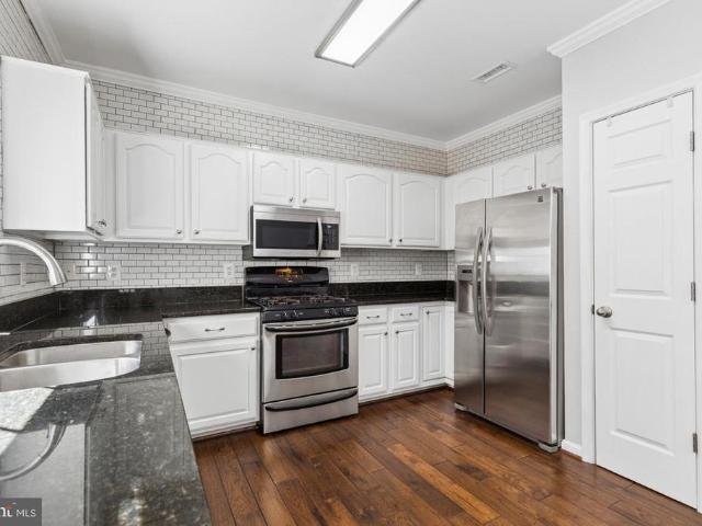25462 Upper Clubhouse Drive