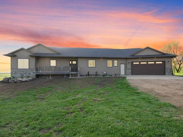 25467 th Ave, Montrose, SD 57048