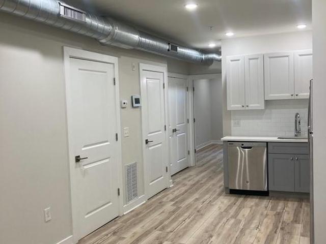 2547 N Front Street # 1