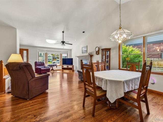 2547 E 124th Place