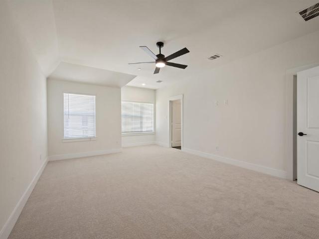 2547 Huxley Mews