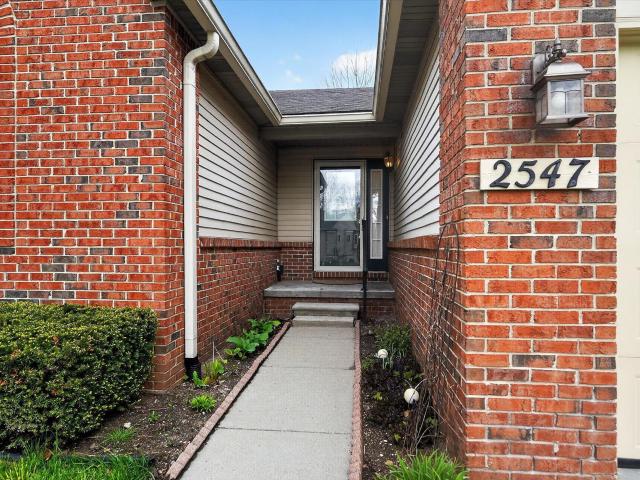 2547 Woodcliff Trail