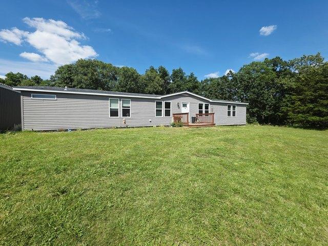25484 Sky Dr, Warrenton, MO 63383