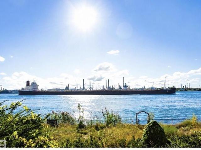 2548 Military St, Port Huron, MI 48060