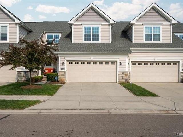 2548 Oxford Circle, Ann Arbor, MI 48103