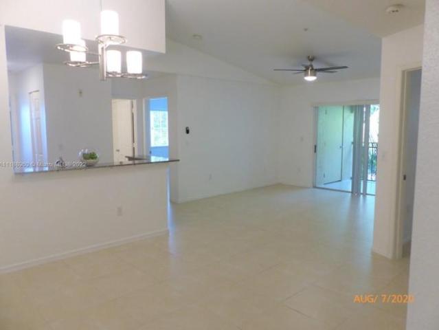 2548 Centergate Dr #302 Miramar, FL 33025