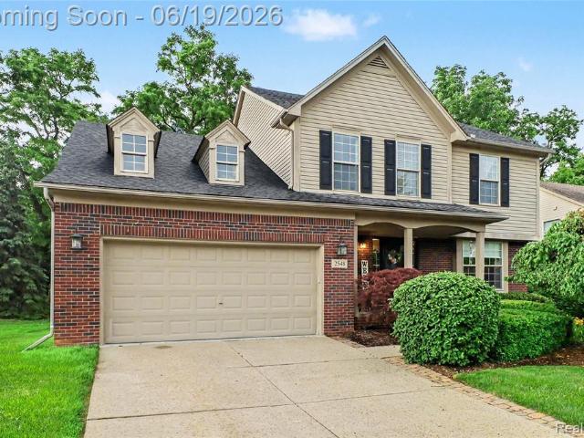 2548 Empire Court