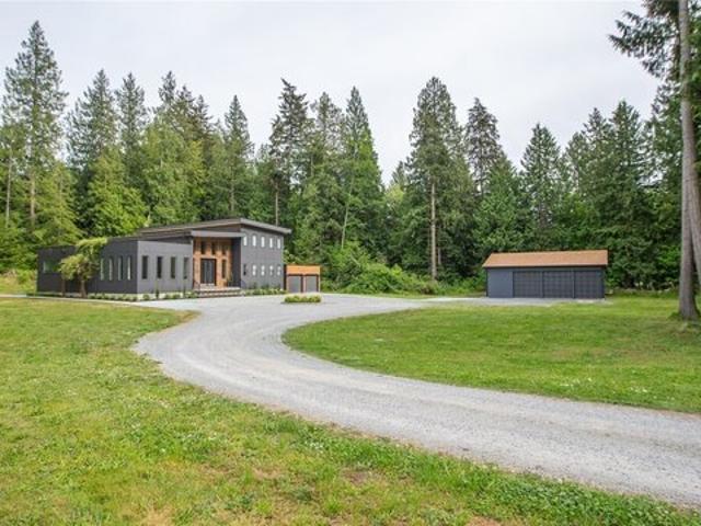 2548 Sandy Dr, Camano Island, WA 98282