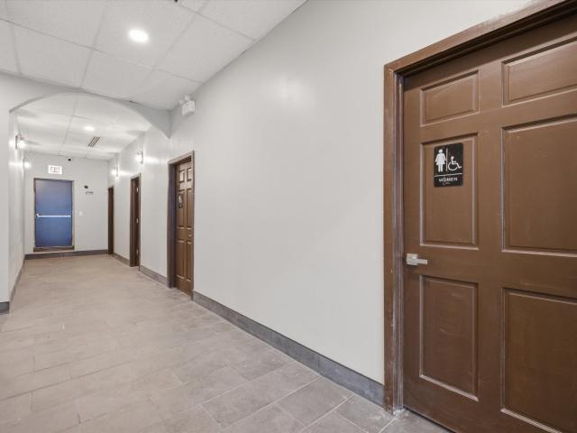 2548 W 59th Street