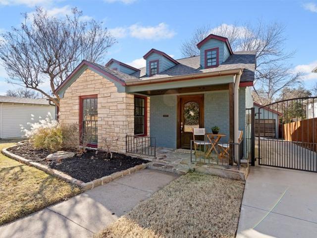 2548 Walsh Ct, Fort Worth, TX 76109