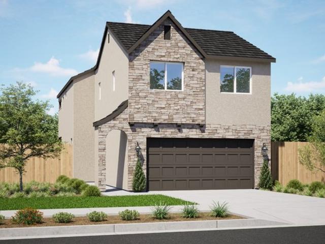 2548 Weston Ave, Sanger, CA 93657