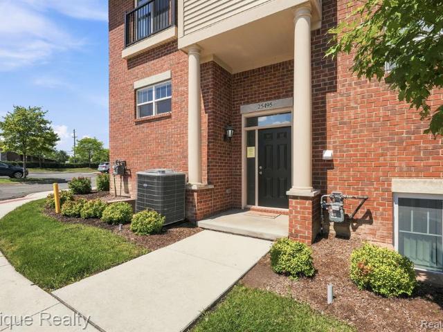 25495 Grandview Lane # 25