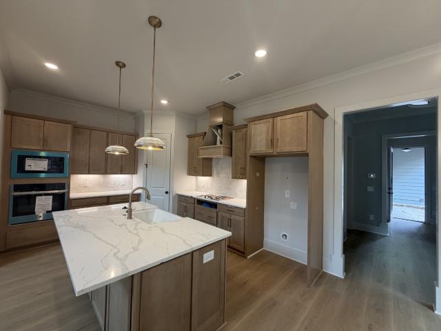 2549 Buckner Lane